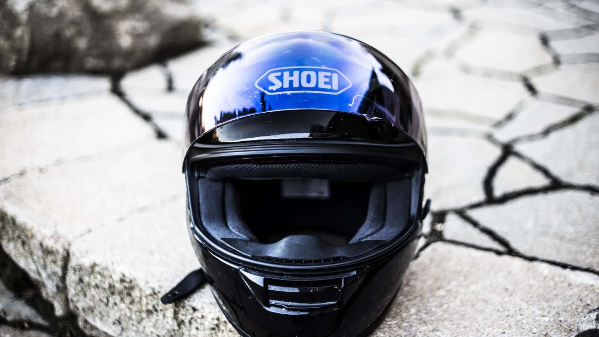 Comment choisir un casque de moto ? - Foxoo